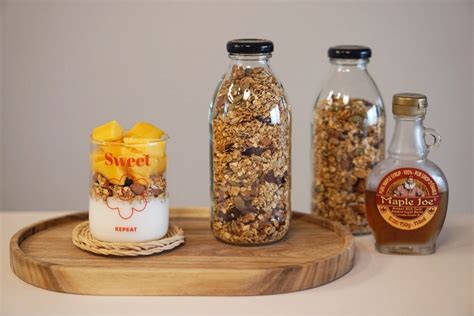 견과류 듬뿍 넣은그래놀라 만들기