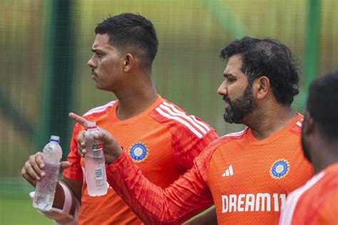 Rohit Sharma Rohit Sharma Helps Me Maintain Positive Frame Of Mind