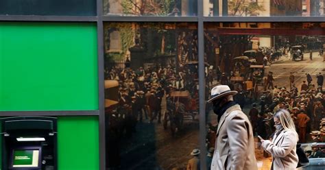 Bank Branch Openings In Us Leave Behind Minority Neighborhoods