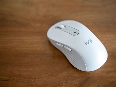 Review Mouse Logitech M650