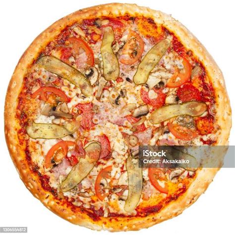 베이컨 토마토 오이 버섯 치즈를 곁들인 맛있는 클래식 이탈리안 피자 0명에 대한 스톡 사진 및 기타 이미지 0명 가득 찬 건강하지 못한 생활방식 Istock