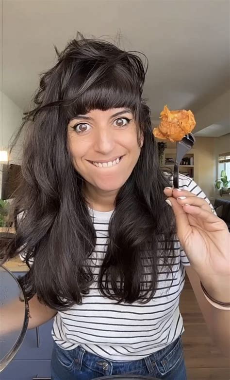 תבשיל כרוב ונקניקיות • Tivoneat