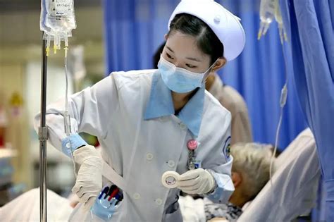 安护通陪护平台用“一病一护”疏通医疗民生堵塞 知乎
