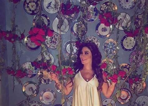 إليسا تحتفل بعيد ميلادها بـالبشكير صور وفيديو المصري اليوم