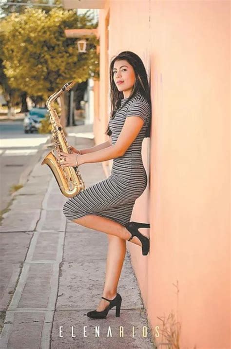 México María Elena Ríos Ortiz Bañan En ácido A Mujer Saxofonista