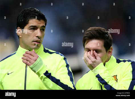Barcelonas Lionel Messi Luis Suarez Left Chat During The Line Ups Hi