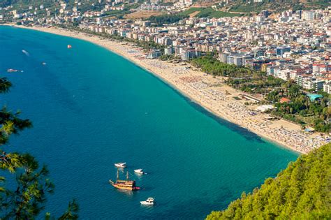 ชายหาดคลีโอพัตราที่มีชื่อเสียงใน Alanya ตุรกี ภาพสต็อก ดาวน์โหลดรูป