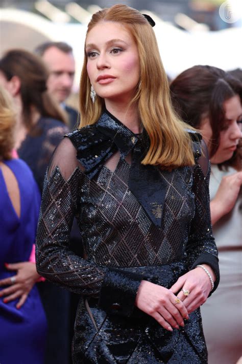 Marina Ruy Barbosa Causa Polêmica Por Deixar Seios à Mostra Em Look Com
