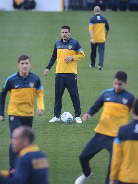 Juan Román Riquelme Cumple 41 Años Las Mejores Fotos De Su Carrera