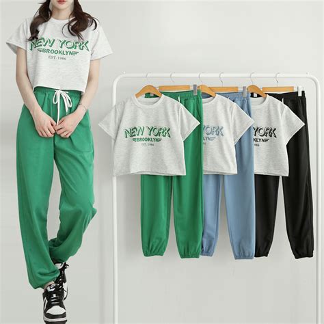 더무무 레터링 크롭 반팔티 조거 팬츠 세트 봄 여름 츄리닝 트레이닝 상하 세트