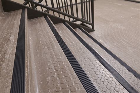 Rubber Tread Roppe