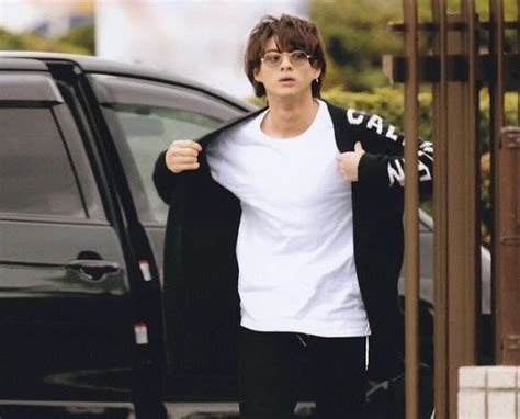 平野紫耀の私服画像！私物愛用品まとめ♡香水や時計アクセサリーブランドは？