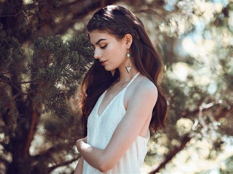 Женщина с боку 52 фото