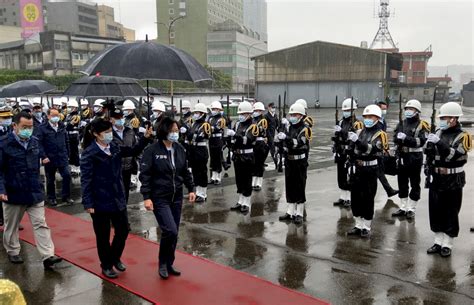 總統視導131艦隊 肯定國艦國造成效 盼加強聯合作戰能量 新聞 Rti 中央廣播電臺