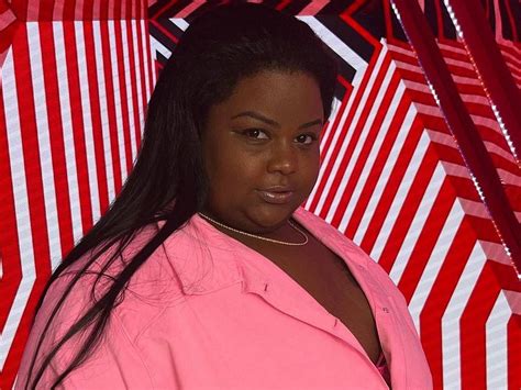 MC Carol afirma que não autorizou uso de sample para o hit Tubarão Te Amo