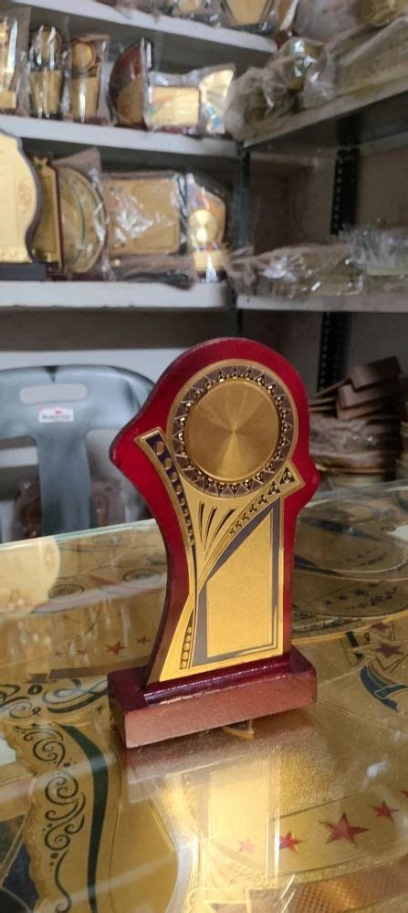 Brown Chamak Wooden Mdf Momento Trophy Size 5 10 Inch At Rs 85 In Moradabad