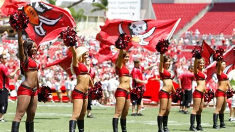 Buccaneers Vs Browns Cheerleaders