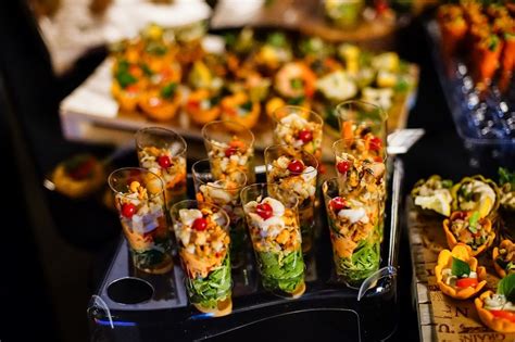 Catering na imprezy rodzinne i przyjęcia w domu dlaczego warto