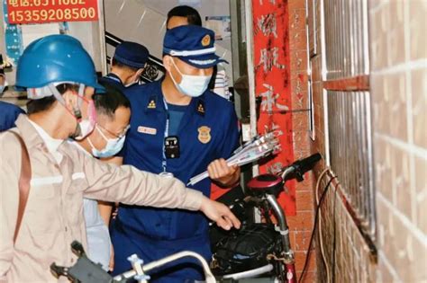 夺命只需100秒！夜半电动自行车起火，太吓人了澎湃号·政务澎湃新闻 The Paper