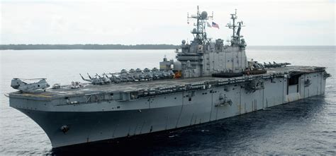 Lha 5 Uss Peleliu Tarawa Class Amphibious Assault Ship Navy