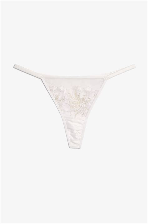 String En Tulle Brodé Amaryllis Ecru Etam