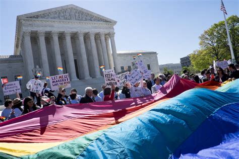 Same Sex Marriage Rate Still Lags Behind Straight Couples Poll Shows
