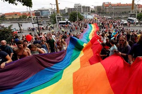 ჩეხეთის პარლამენტის ქვედა პალატამ ერთნაირსქესიანთა ქორწინების ლეგალიზებას მხარი არ დაუჭირა