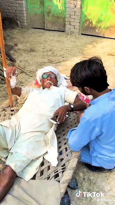 باباجی ون ویلنگ کرتے ہوئے گر گئے Youtube