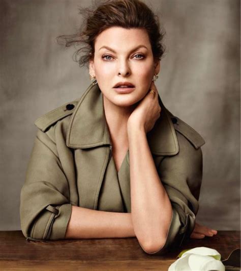 Linda Evangelista Biografia Chi è Età Altezza Peso Misure Figli Marito Carriera