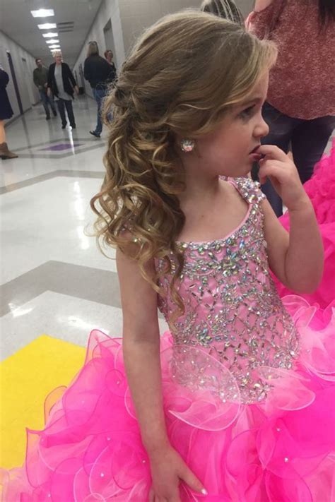 20 Hairstyles For Jr Bridesmaids For Perfect Looks Artofit