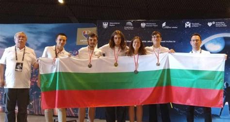 Отлично представяне и 5 медала за учениците ни по астрофизика на Международната олимпиада в