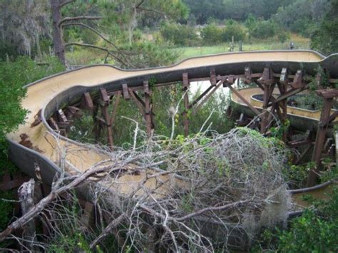 Assustador Parque Abandonado Da Disney Se Tornou Local Macabro Fotos