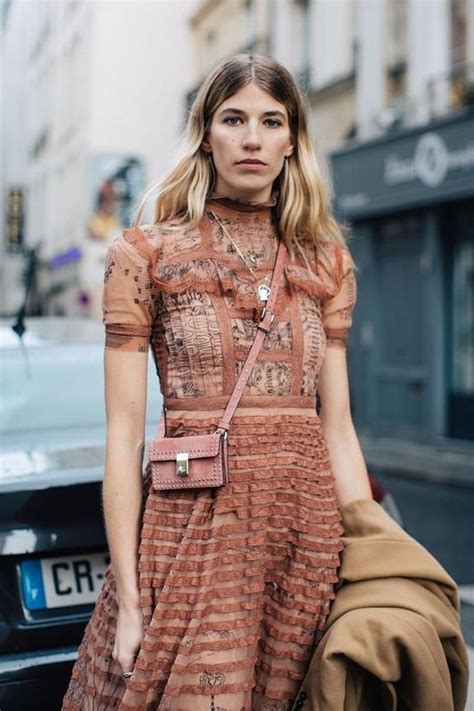 Naked Dress la nouvelle tendance qui fera de vous la star de la soirée Les Éclaireuses