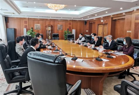 【国家发展改革委负责同志主持召开一季度经济形势分析专家座谈会】 国家发展和改革委员会