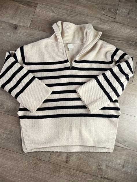 Светр Handm в полоску з розрізами — ціна 850 грн у каталозі Светри Купити жіночі речі за доступною