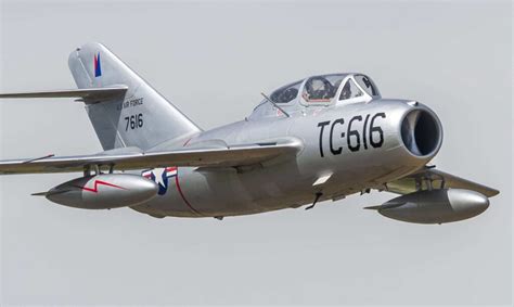 How Are Fighter Jet Generations Classified • 100 Knots