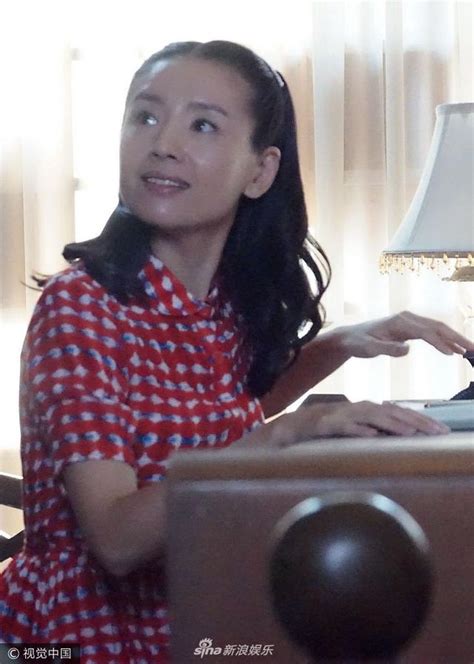 董潔2年前民國造型曝光宛如少女 長發落肩清純可人 每日頭條