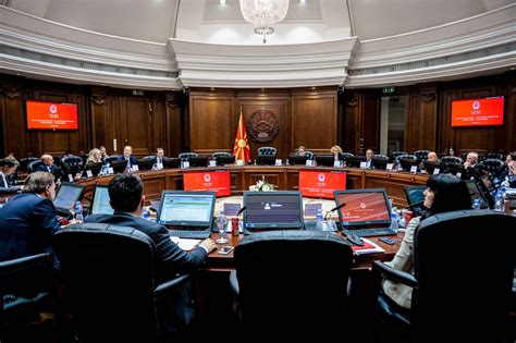 Од 155 та владина седница Материјално обезбедени нови 1000 стечајни работници забрзување на