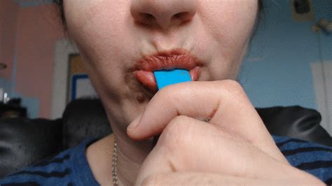 Chewing Bar And Blue Tongue Crazy Fetish Diva Clips Sale