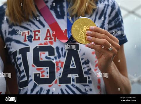 Photo By Ndzstar Maxipx 2021 8921 Olympic Gold Medalists In Beach