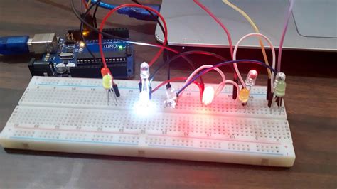 Charlieplexing Arduino Controlling 12 Led With 4 Gpio Pins Youtube