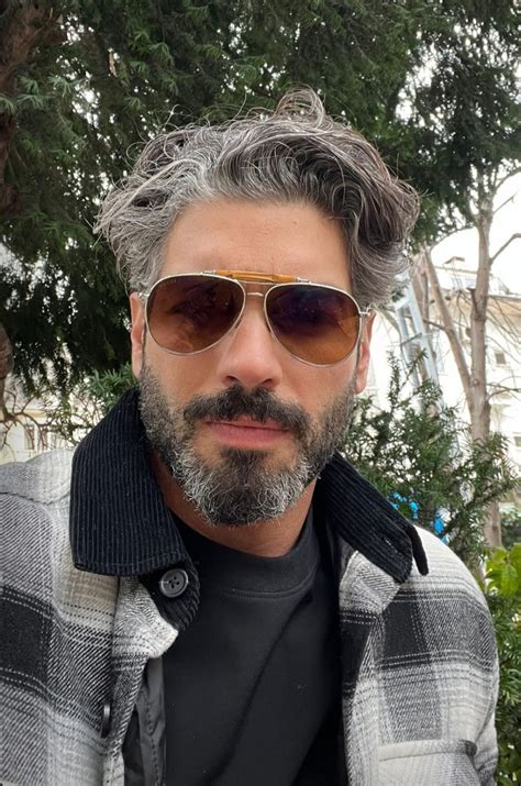 Pin By Rc Book On Sukru Ozyildiz 😍🇹🇷 In 2024 Cute Couple Poses Turkish Actors Couple Posing