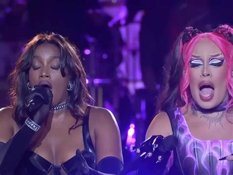 Iza E Gloria Groove Arrasam Cantando Hit De Sean Paul