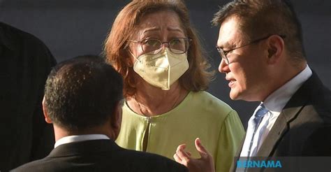 Isteri Daim Didakwa Tidak Isytihar Harta