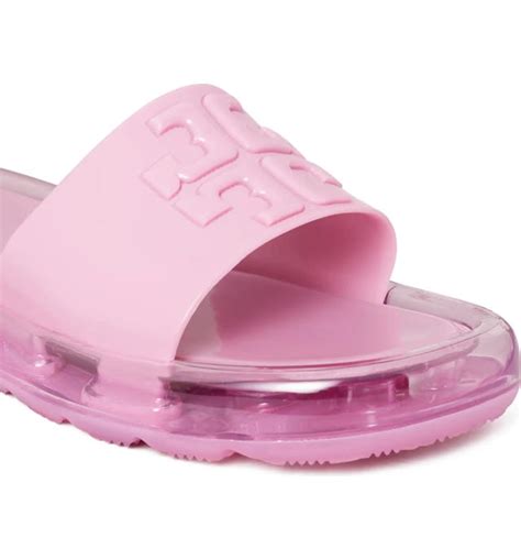 Nordstrom Shoppers Are Obsessed With These Tory Burch Jelly Sandals