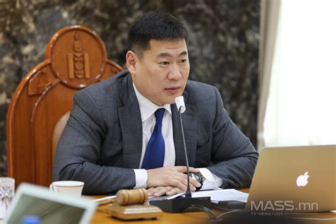 ЕРӨНХИЙ САЙД Л ОЮУН ЭРДЭНЭ ҮЕ ҮЕИЙН ЕРӨНХИЙ САЙД НАРЫГ ХҮЛЭЭЖ АВЧ УУЛЗАНА