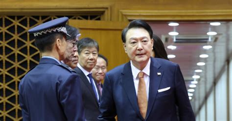 尹 민생 어려움 조금이라도 덜어야 내년 예산안 빠른 시일 내 확정해달라