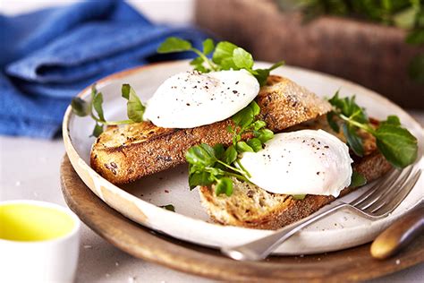 How To Cook The Perfect Poached Eggs
