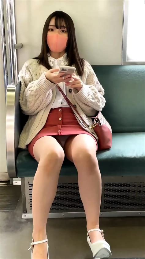 Perverted Woman Seduces On A Tokyo Train