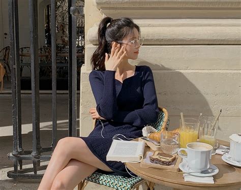 리리앤코 하슈앙드 니트 꽈배기 하트넥 미니 원피스 봄 신상 데일리 꽈배기원피스 니트원피스 데이트 하객룩 데일리룩 오피스룩 미니멀룩 러블리 하객코디 간절기 긴팔니트 니트